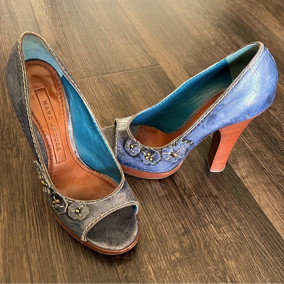 Marc Jacobs | Shoes | Marc Jacobs Blue Embossed Leather Heels | Poshmark